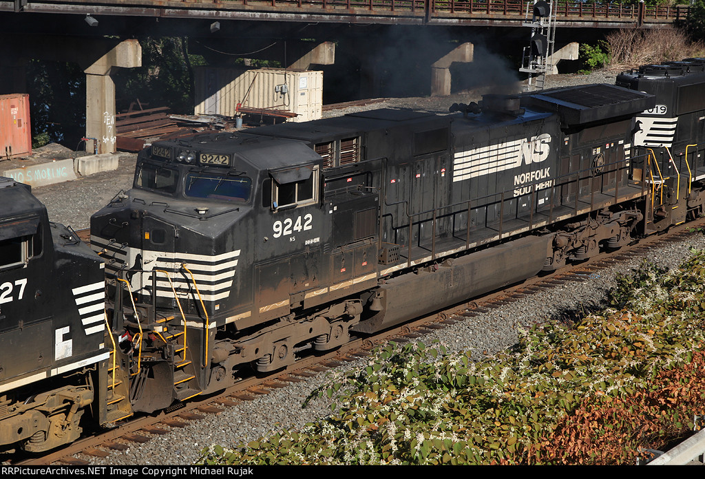 NS 9242
